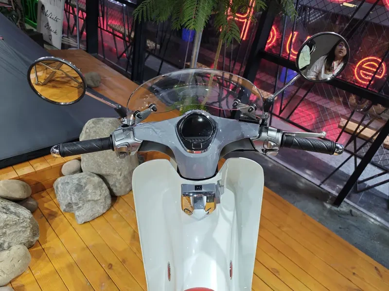 国产幼兽KAMAX Cub Pro上市 售价10800元,摩托范